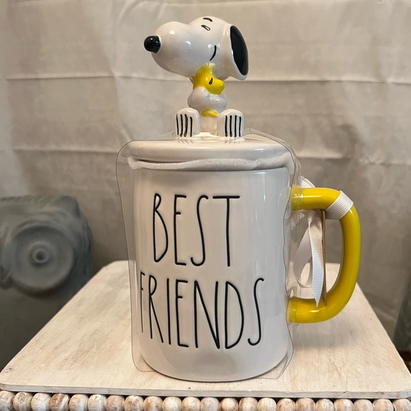 Rae Dunn | Kitchen | Rae Dunn X Snoopy Best Friends Mug With Topper ...